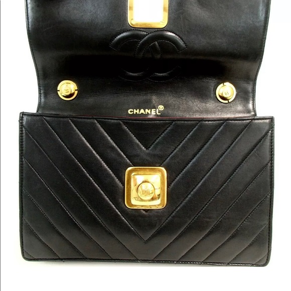 CHANEL | Bags | Chanel Lambskin Quilted Cc Closure Shoulder Bag | Poshmark